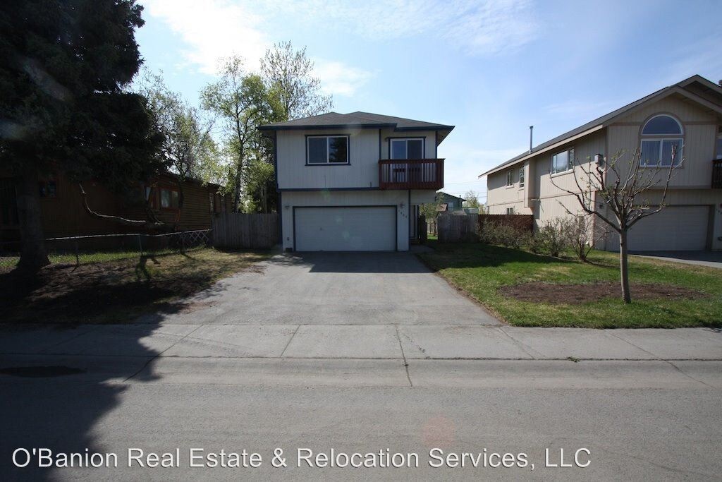 1008 E 11th Ave, Anchorage, AK 99501 - House Rental in Anchorage, AK ...