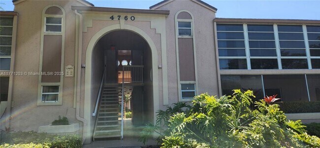 Park Lake Village Condominiums Apartments for Rent with High Ceilings - Miami, FL - Updated ...
