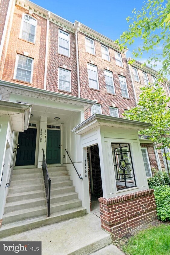12440B Liberty Bridge Rd, Fairfax, VA 22033 - Townhome Rentals in ...