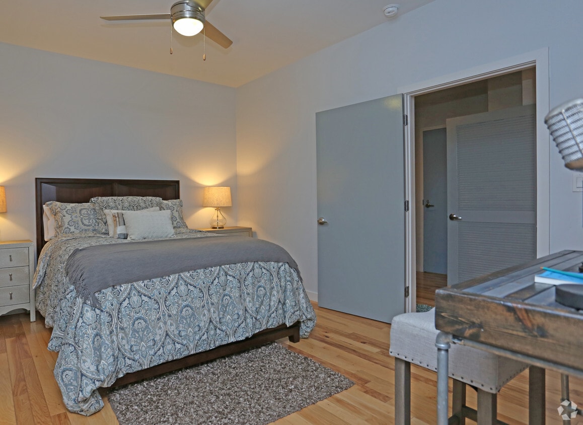 The Strand Apartments New Orleans