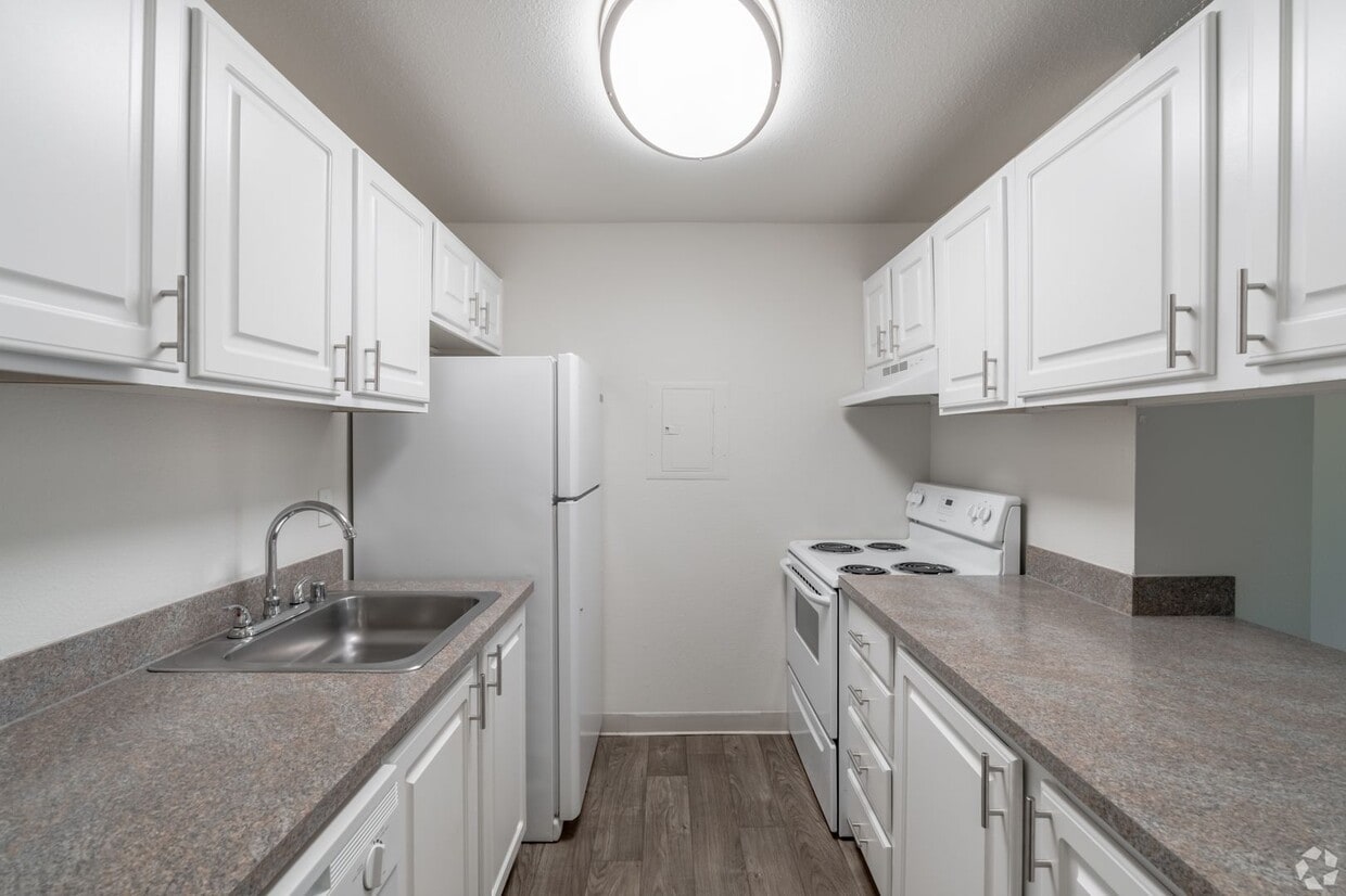 Evergreen on 47th - 1111 47th St Se Everett, WA 98203 | Apartments.com