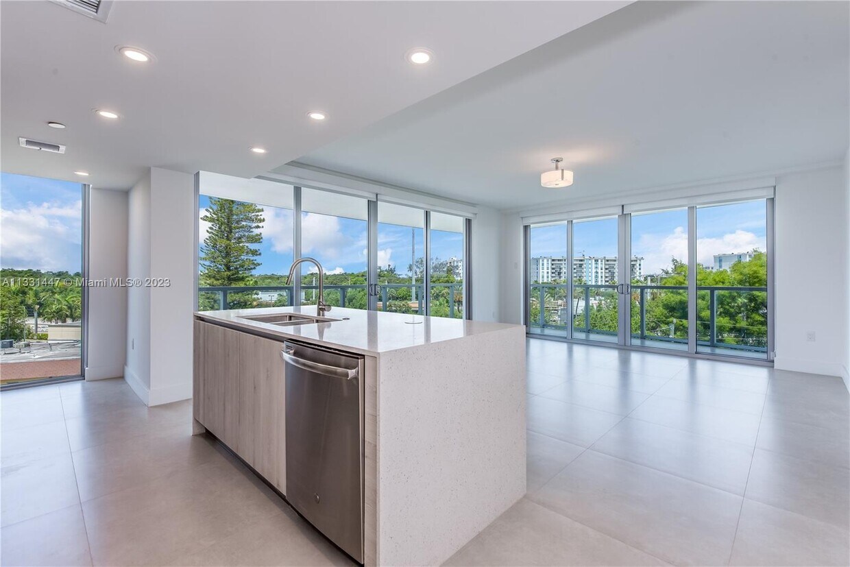 13800 Highland Dr Unit 505, North Miami Beach, FL 33181 - Condo for ...