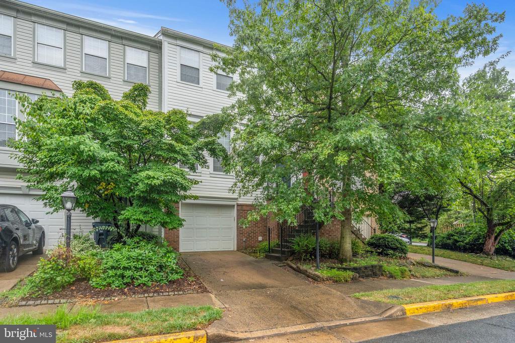 47573 Sandbank Square, Sterling, VA 20165 - Townhome Rentals in ...