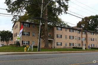 Colonial Square Apartments Rentals - Glen Burnie, MD | Apartments.com