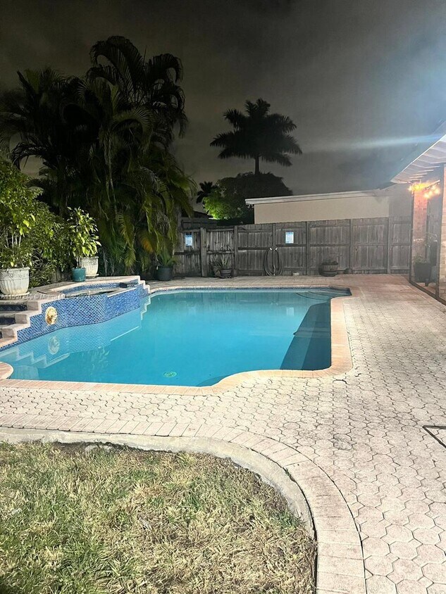 14101 SW 47th St, Miami, FL 33175 - House Rental in Miami, FL ...