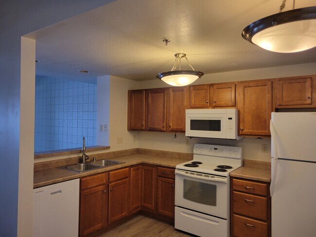 400 N Richmond St Unit 444, Appleton, WI 54911 - Condo for Rent in ...