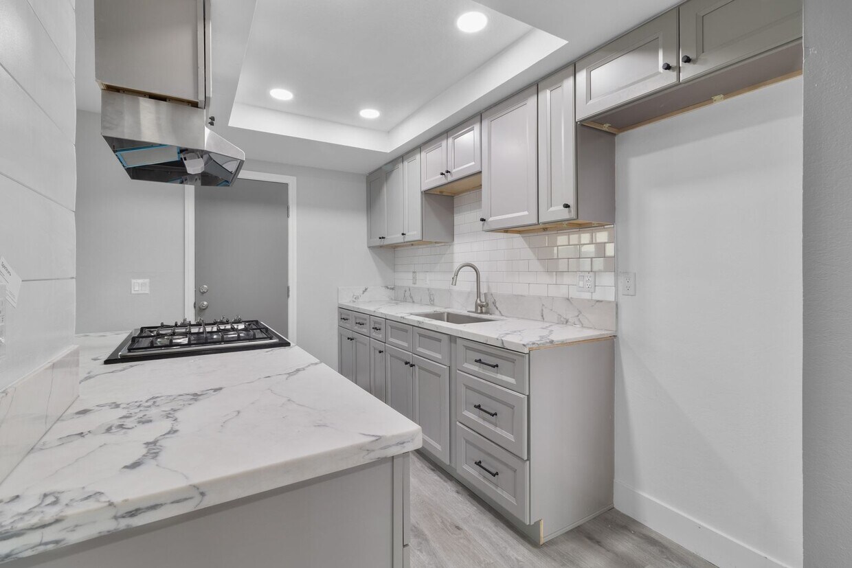 13116 Mohawk Rd Unit #2, Apple Valley, CA 92308 - Room for Rent in ...