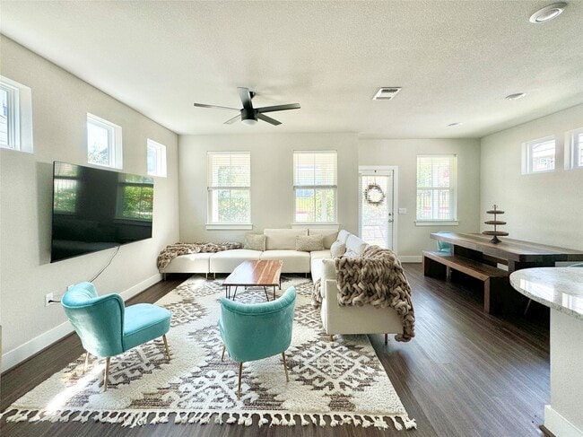 7103 Silver Star Ln, Austin, TX 78744 - House Rental in Austin, TX ...