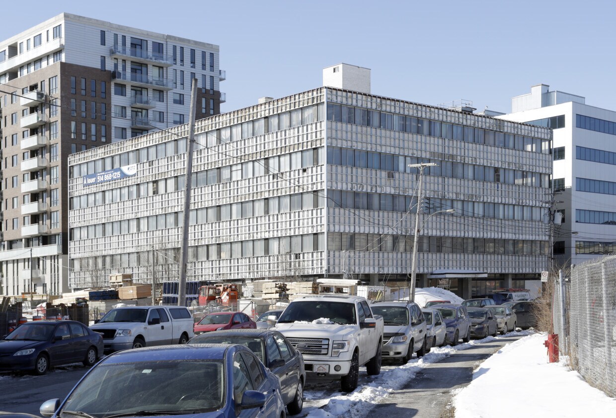 Le Buchanan Apartments - 4980 Buchan Rue Montréal, QC | Apartments.com