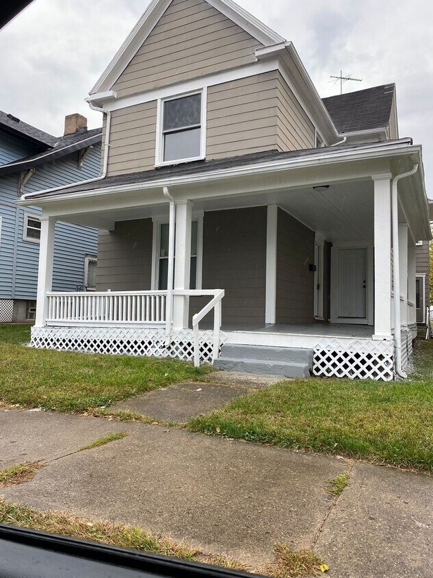 812 Huffman Ave Unit Upper, Dayton, OH 45403 - Room for Rent in Dayton ...