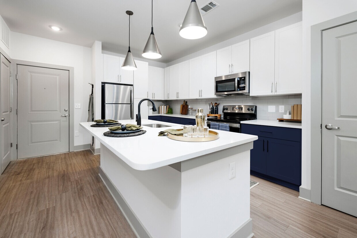 Accent Berkeley Place - Apartments in Charlotte, NC | Apartments.com