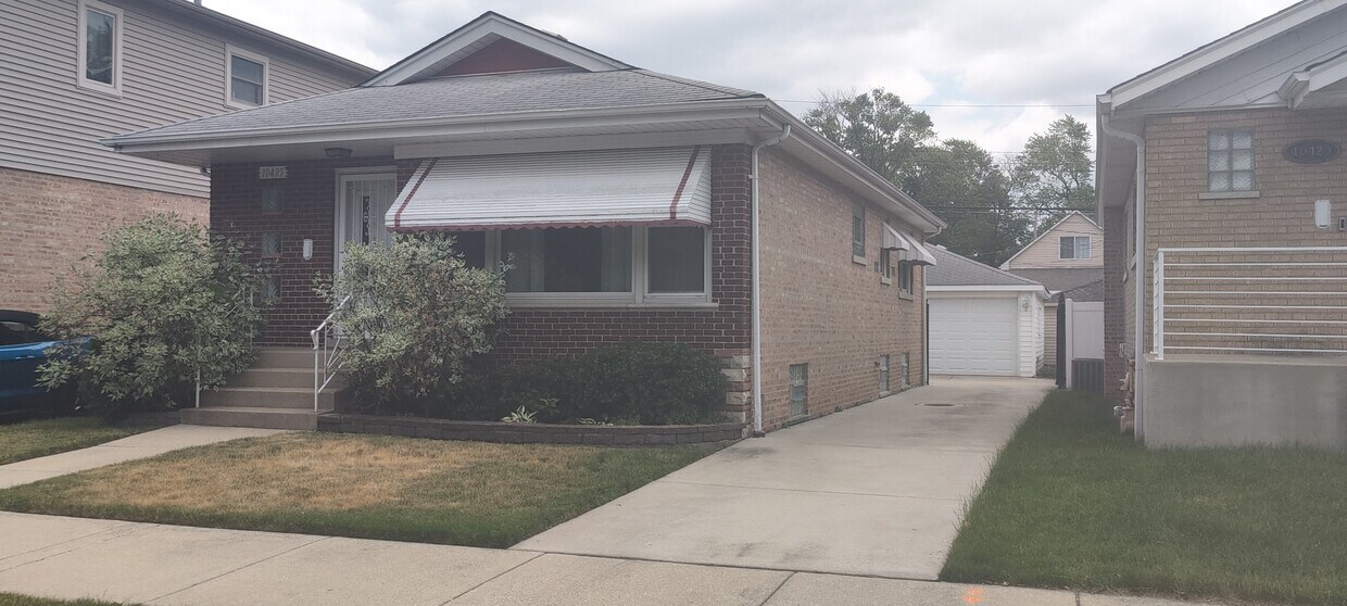 10425 S St Louis Ave, Chicago, IL 60655 - House Rental in Chicago, IL ...