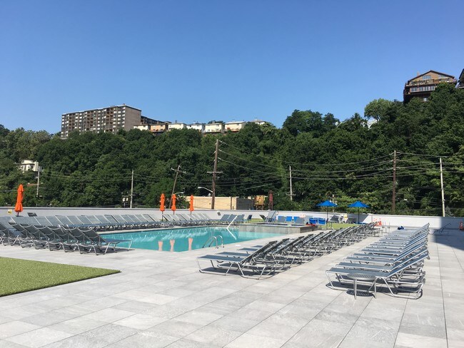 The Metropolitan Apartments - Edgewater, NJ | Apartments.com