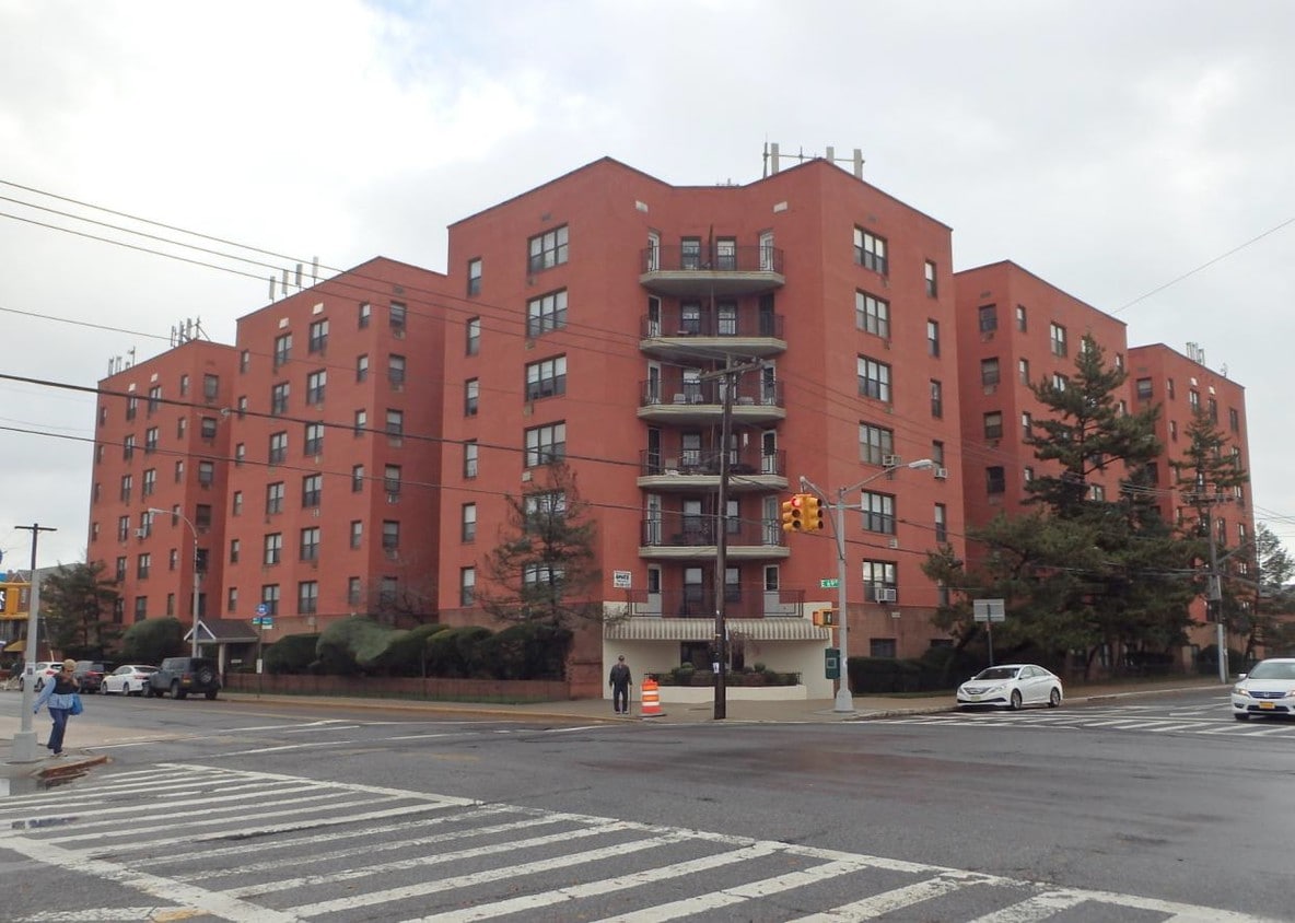 6910 Avenue U, Brooklyn, NY 11234 Rentals in Brooklyn at 6910 Avenue U ...