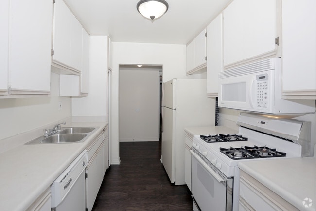 Maravilla Apartments at CSUN Apartments - Northridge, CA | Apartments.com