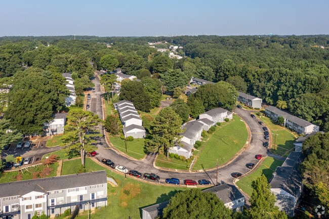 Villas At Decatur Apartments - 2892 Eastwyck Cir Decatur, GA ...