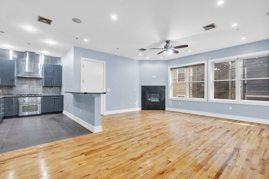 170 Bowen St Unit 1, Boston, MA 02127 - Condo for Rent in Boston, MA ...