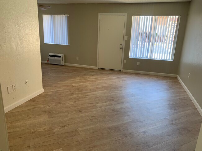Terrace Pointe Apartments Apartments - 8101 Langdon Ave Van Nuys, CA ...