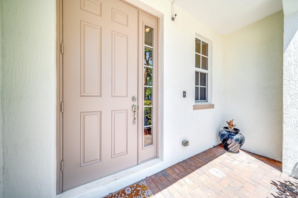 4543 Tara Cove Way, West Palm Beach, FL 33417 - Townhome Rentals in ...