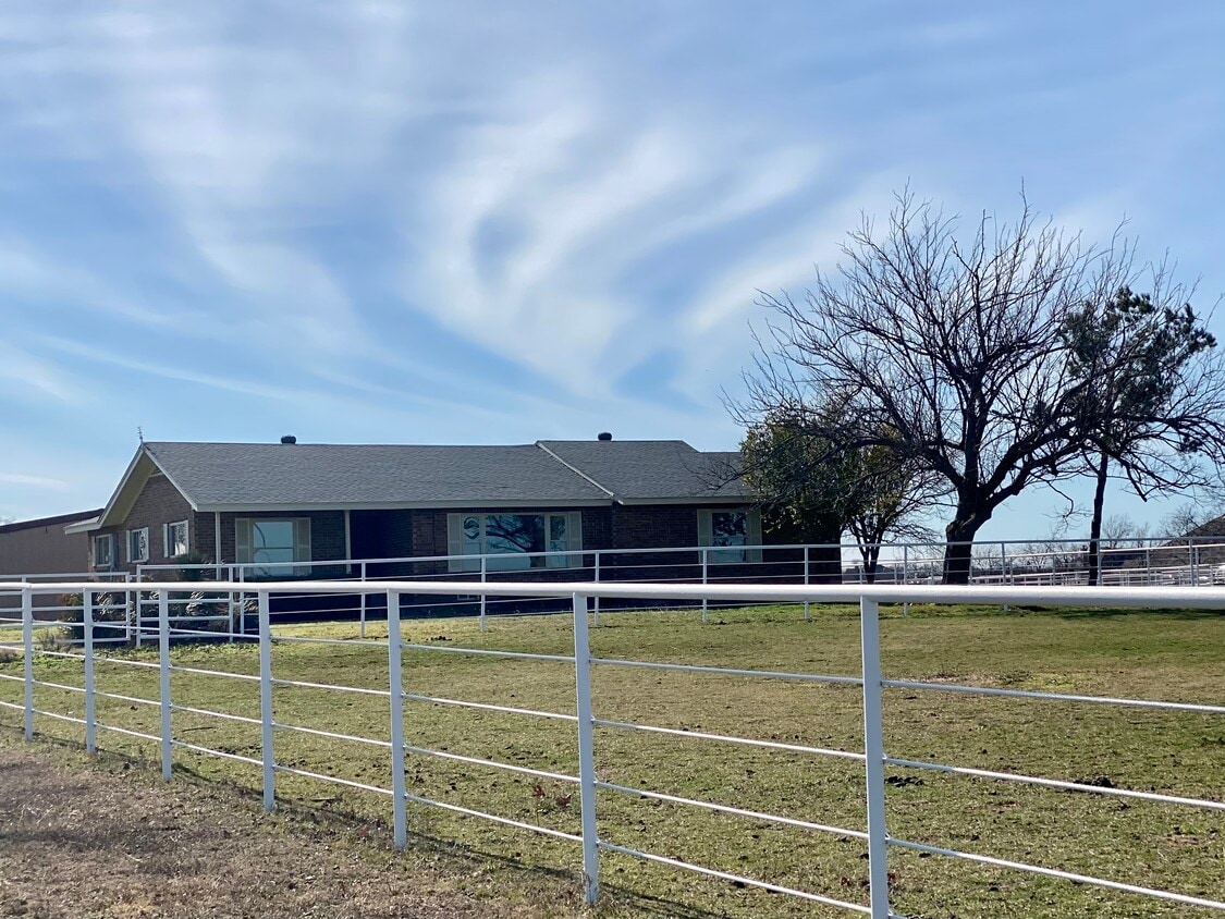 5819 Michael Rd, Sanger, TX 76266 - House Rental in Sanger, TX ...