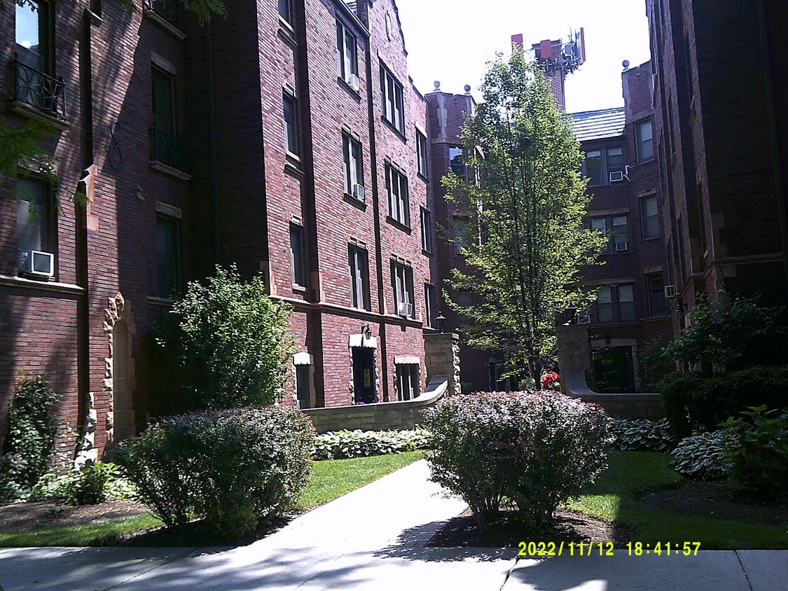 2425 W Pratt Blvd Unit 2425 W. Pratt Boulevard, Chicago, IL 60645 ...