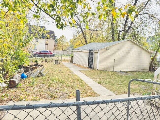 3809 W Galena St, Milwaukee, WI 53208 - House Rental in Milwaukee, WI ...