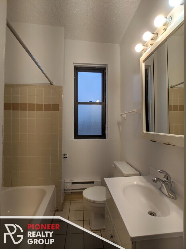 4311 N Sheridan Rd Unit #4242-0612, Chicago, IL 60613 - Apartments in ...
