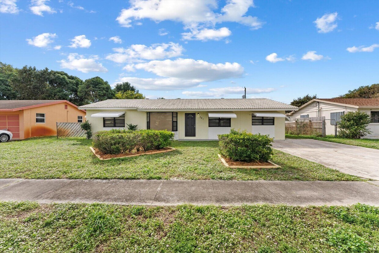 381 W 36th St, West Palm Beach, FL 33404 - House Rental in West Palm ...
