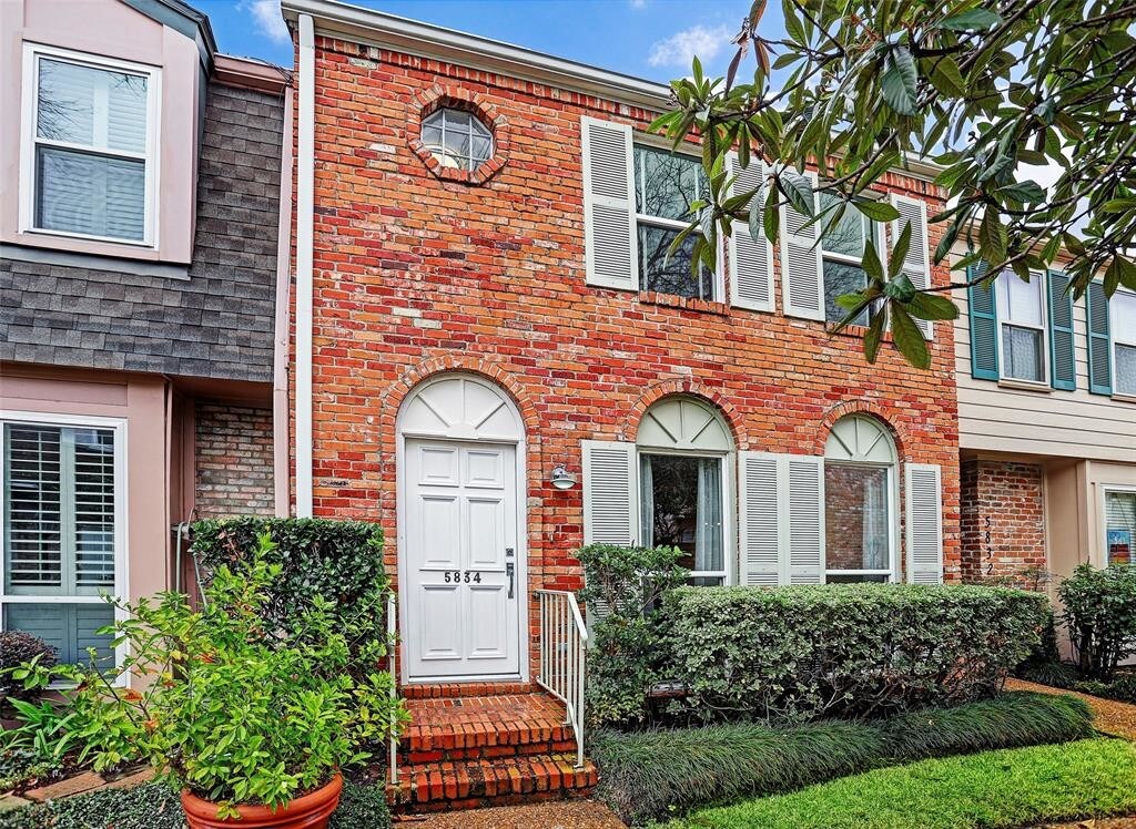 5834 Valley Forge Dr Unit 211, Houston, TX 77057 - Condo for Rent in ...