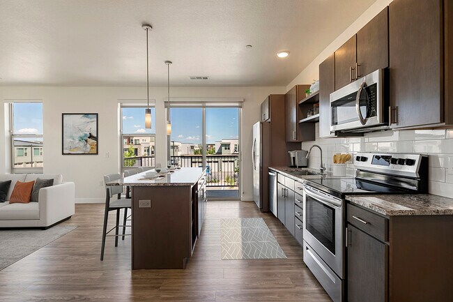 Compass Meridian - 9035 Storm Peak St Englewood, CO - Apartments for ...