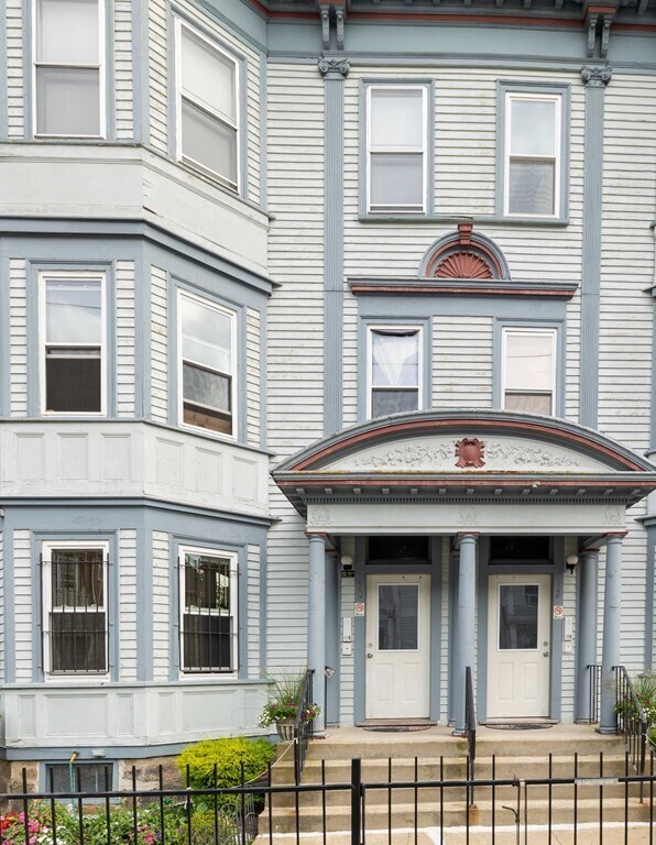 30 Hawthorne St Unit 1, Boston, MA 02119 - Room for Rent in Boston, MA ...