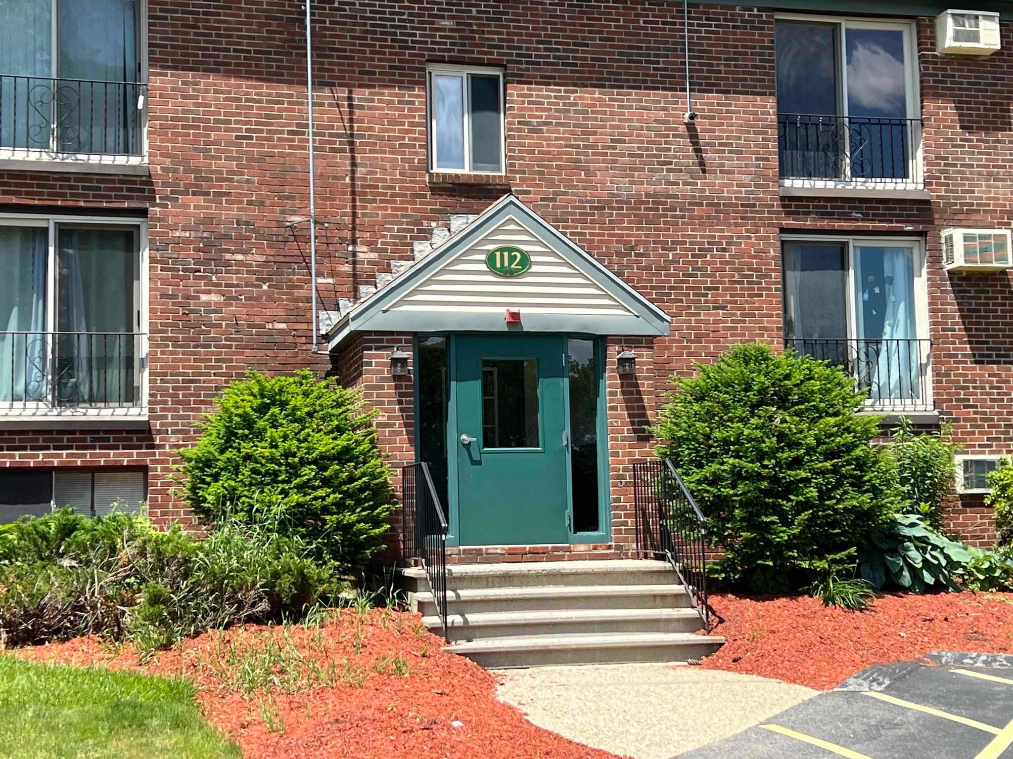 112 English Village Rd Unit 203, Manchester, NH 03102 - Condo for Rent ...