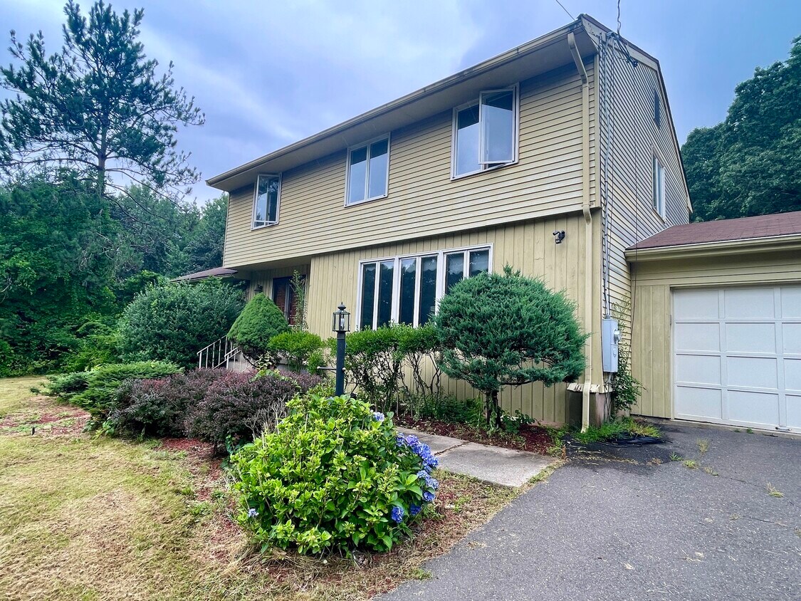 111 Goose Ln, Tolland, CT 06084 - House Rental in Tolland, CT ...