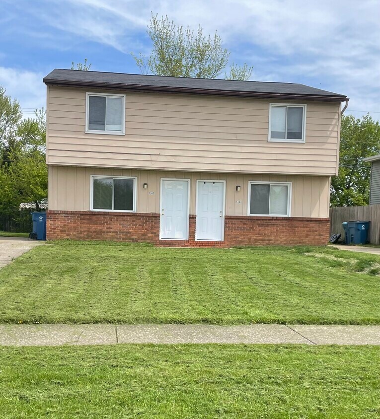 1361 Massachusetts Ave, Lorain, OH 44052 - Townhome Rentals in Lorain ...