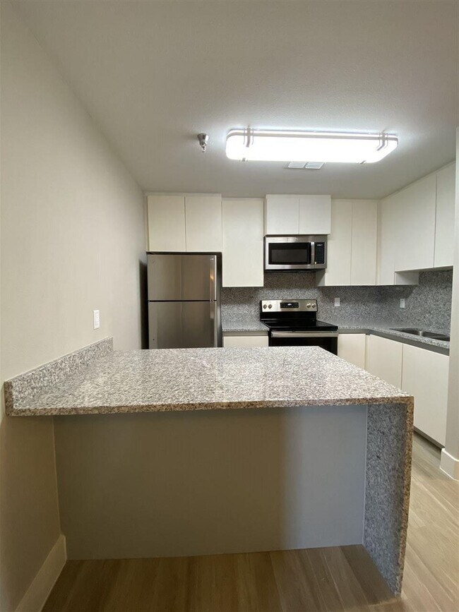 8218 Casa Verde Rd Unit 15, Laredo, TX 78041 - Room for Rent in Laredo ...