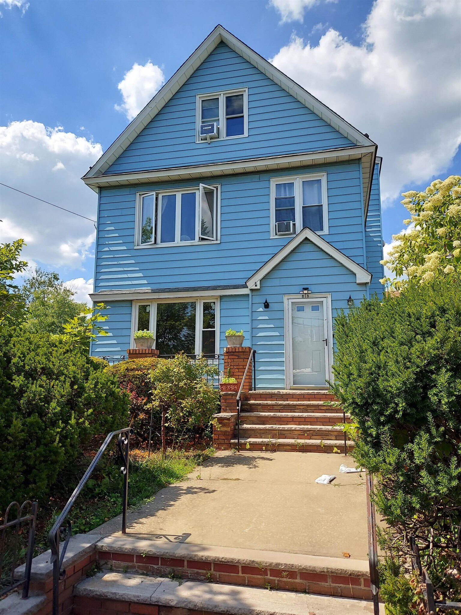 813 John F. Kennedy Blvd, Bayonne, NJ 07002 | Apartments.com