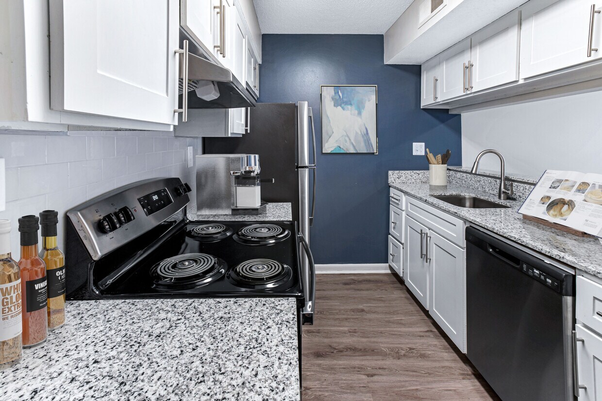 The Flats On Hampstead - 200 Hampstead Ave Savannah, GA | Apartments.com