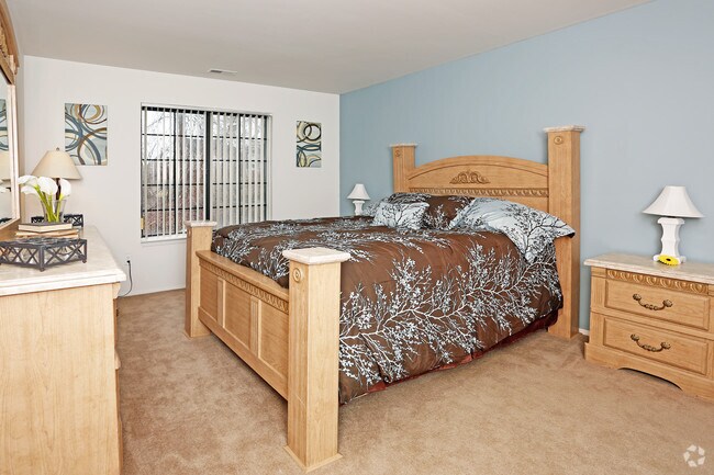 Garfield Commons Apartments - Clinton Township, MI | Apartments.com