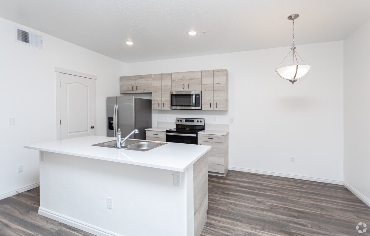 Sleepy Hollow Apartments - 9557 W State St Boise, ID 83714 | Apartments.com