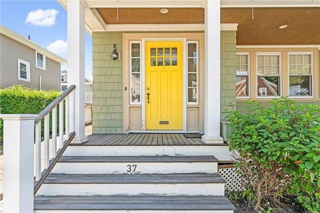 37 Harding Ave, Cranston, RI 02905 - House Rental in Cranston, RI | Apartments.com