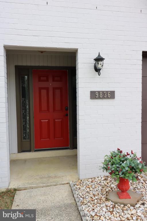 9836 Lake Landing Rd, Gaithersburg, MD 20886 - Townhome Rentals in ...