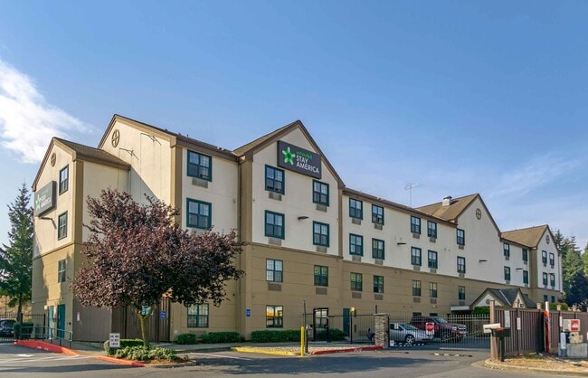 Beverly Park Apartments for Rent with a Walk-In Closet - Everett, WA ...
