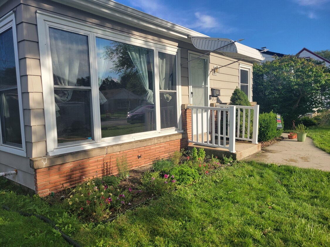 3928 S Lenox St, Milwaukee, WI 53207 - House Rental in Milwaukee, WI ...