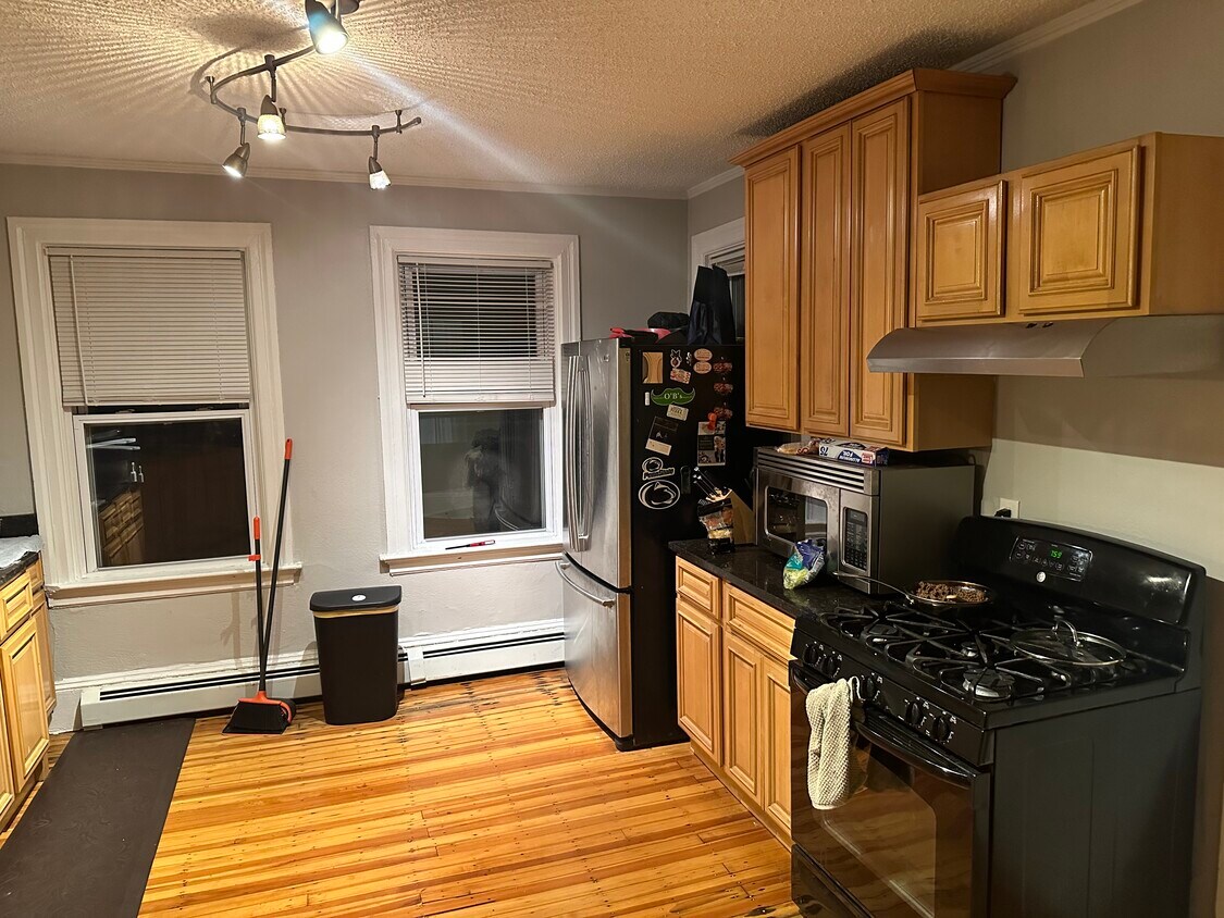 131 Sutton St Unit 2B, Providence, RI 02903 - 131 Sutton St Providence ...