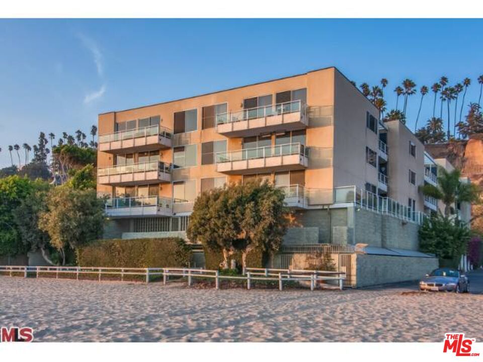723 Palisades Beach Rd Unit 211, Santa Monica, CA 90402 - Room for Rent ...