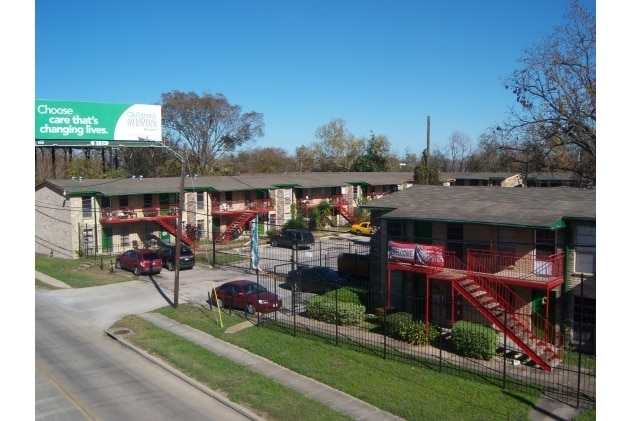 Rose Plaza Apartments - 3031 Sumpter St Houston, TX | Apartments.com
