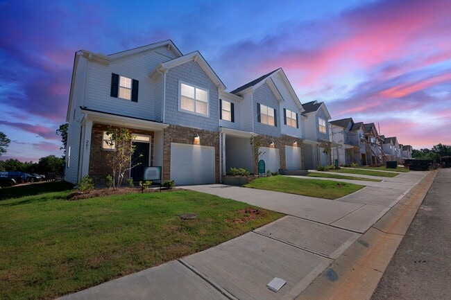 Gray Fox Run Apartments for Rent with a Walk-In Closet - Taylors, SC ...