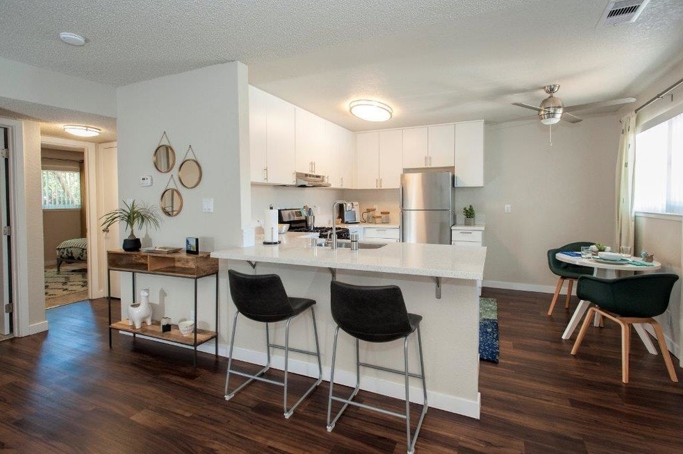 El Macero Village Apartments