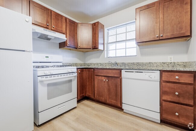 Apartments for Rent with a Swimming Pool in Ridgefield Park NJ