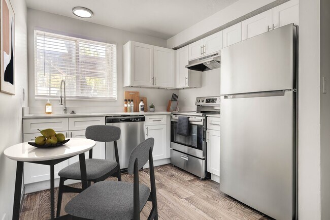 Apartments for Rent under $1,200 Near Coventry Foxboro | Apartments.com
